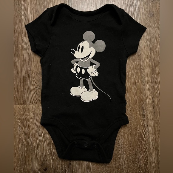 Disney | One Pieces | Mickey Mouse Black Bodysuit 6 Month | Poshmark